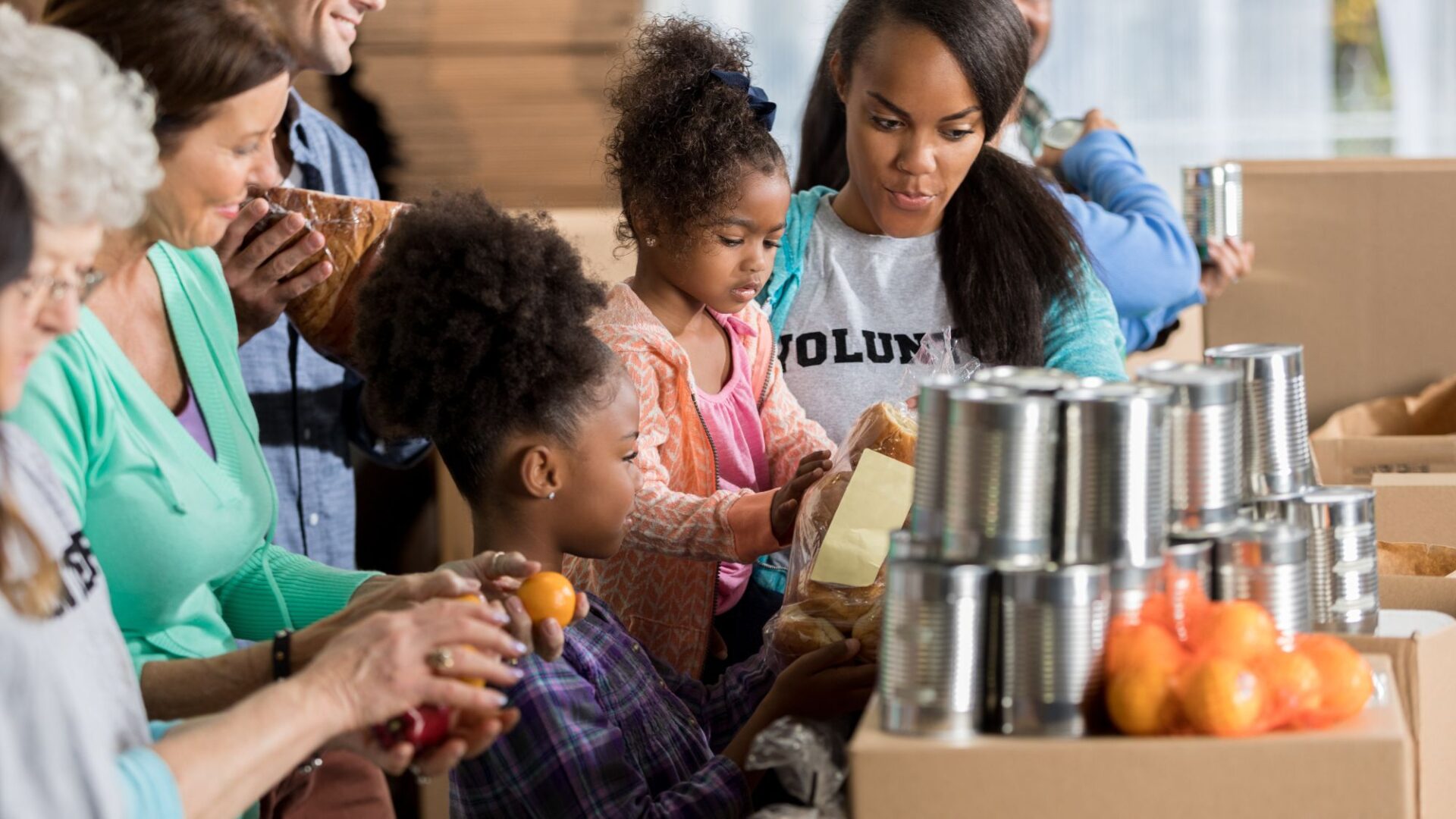 A Giant List of Ideas for Kids to Serve Others, Volunteer, and Make a ...